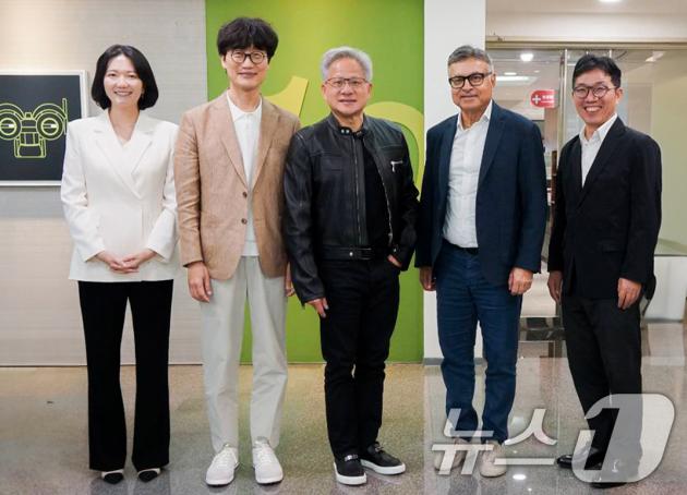 네이버, AI 접목으로 역대 최대 실적…"피지컬AI 공략 박차" - 시티타임스 CityTimes